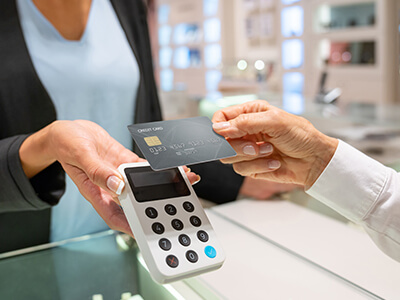 Top jewelry store security tips and best practices to use